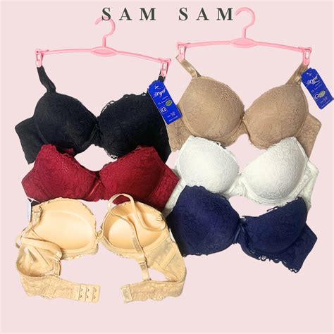 Bra With 5cm Thick Foam Padding Lace Lining To Lift The Chest And