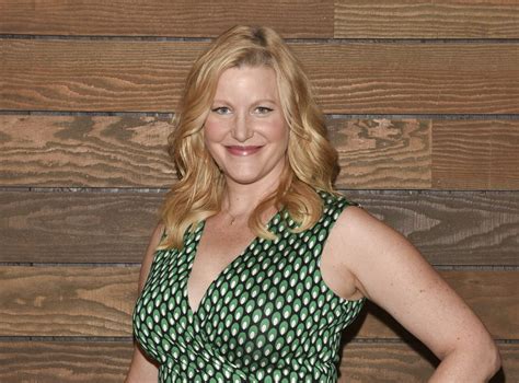 Who Is Anna Gunn Breaking Bad Actress Who Plays Walter Whites Wife