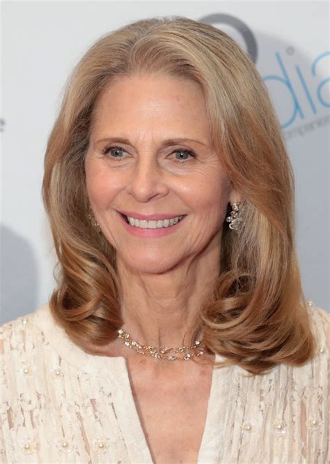 Lindsay Wagner Âge Anniversaire Bio Faits Et Plus Anniversaires