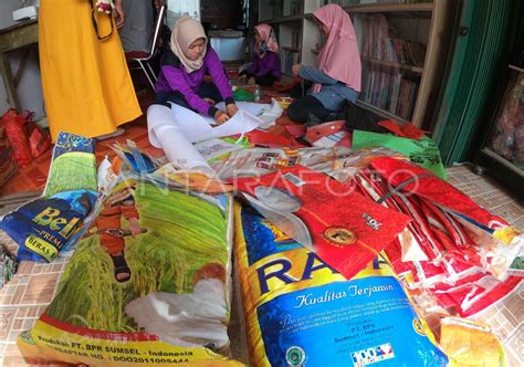 Pemanfaatan Sampah Plastik Untuk Kerajinan Antara Foto