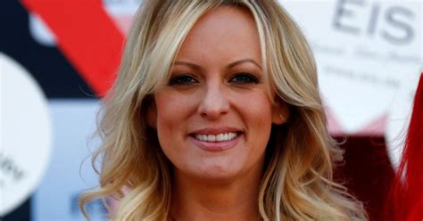 Estrella De Cine Y Acusadora De Trump Stormy Daniels Regresa Como
