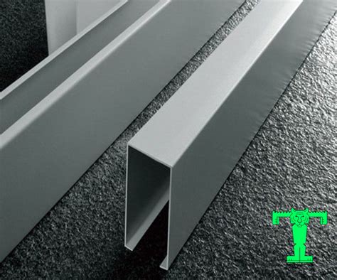 Trần Nhôm Sọc U Shaped Giảm ồn Chống Cháy độ Bền Cao Thẩm Mỹ