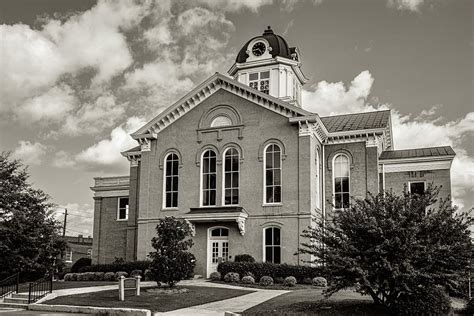 Historic Jackson County Courthouse Photograph By Mark Summerfield Pixels