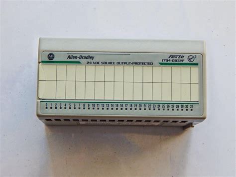 Allen Bradley Output Module Flex I O OB P At Piece Allen Bradley PLC In