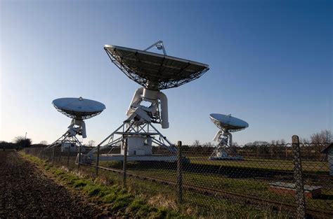 Astronomical Radio Telescopes Near Cambridge Rozenek