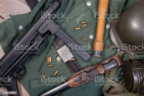 자 켓 헬멧 및 기관총과 Ww2 독일 육군 필드 장비 나치즘에 대한 스톡 사진 및 기타 이미지 나치즘 제복 독일 Istock