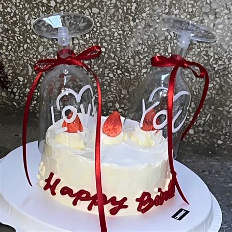 라이비케이크아웃 파티투나잇 케이크 2 Cups 위시버킷