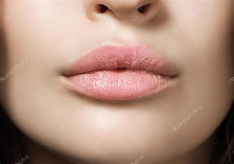 How To Get Big Lips No Makeup Saubhaya Makeup