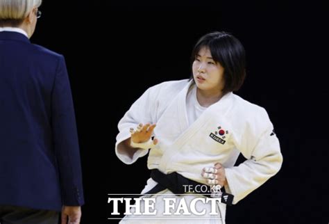 파리 올림픽 독립운동가 후손 허미미 천적 꺾고 유도 준결승 진출 스포츠종합 기사 더팩트