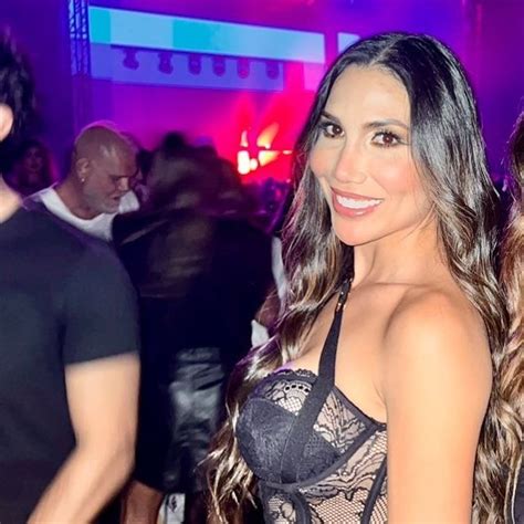 Alexandra Rodriguez 2211rna • Threads Say More