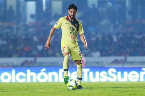 Oribe Peralta reaparece con América tras más de días de ausencia
