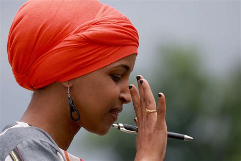 Sanders Warren Condemn Gops Disgusting” Move To Silence Ilhan Omar