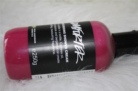 Beautyqueenuk A Uk Beauty And Lifestyle Blog The Comforter Shower