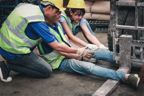 Los 3 Pasos Que Debe Seguir Después De Un Accidente De Trabajo Cruz