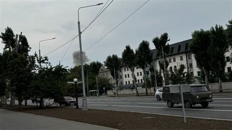 В тимчасово окупованому Луганську пролунала серія вибухів — що відомо Читайте на Ukr Net