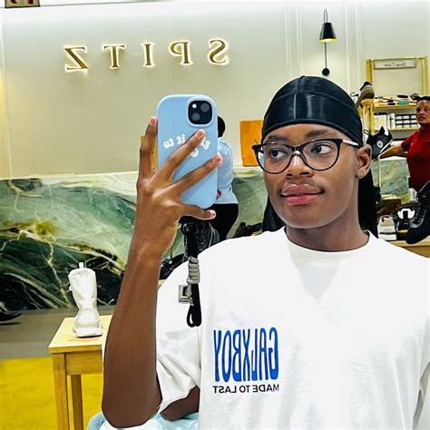 Oratile Manthata Youtube