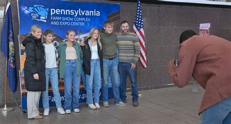 Mount Joys Shellenberger Siblings Perform National Anthem At Pa Farm