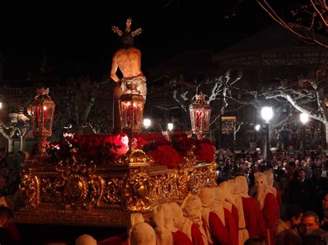 Resumen Fotográfico De La Procesión Del Miércoles Santo Dream Alcalá