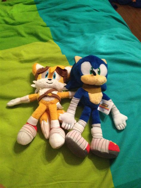 Sonic Boom Sonic And Tails Plushies Tails Looks Cute But Sonic Looks