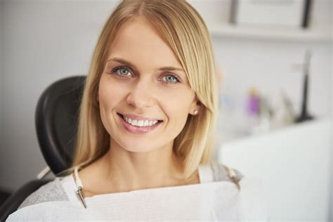 Tienes Implantes Dentales Te Damos Unos Consejos Importantes Para