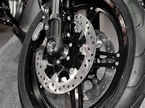Rekomendasi Ban Motor Matic Yang Terpercaya