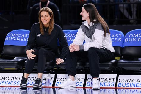 Caitlin Clark Turns Heads With Taylor Swift T To Indiana Fever Coach