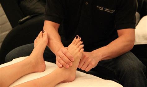 Best Massages In Singapore From Thai To Shiatsu Honeycombers
