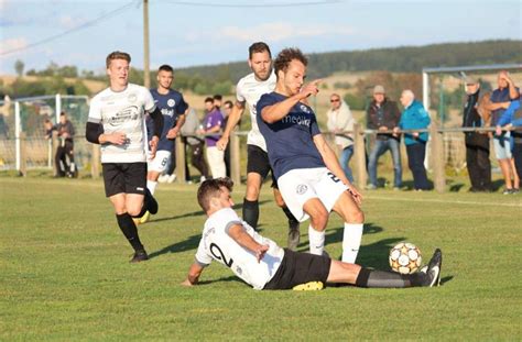 Fußball Bezirksliga So liefen Mittwochsspiele in der Bezirksliga Regional Frankenpost