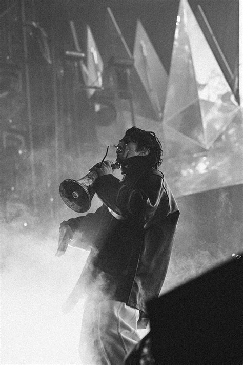 King Gnu、初の5大ドームツアー完走 ファイナル札幌公演のオフィシャルレポート到着 の画像・写真 ぴあ音楽