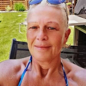 Houd Je Van Plassex En Wil Je Op Een Oma Pissen Oma Sexafspraak Be