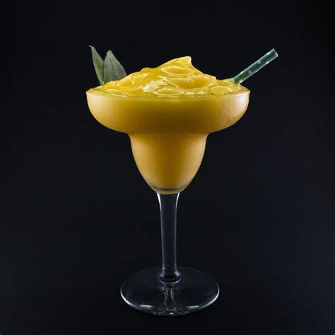 Frozen Strawberry Daiquiri Recept God Jordgubbsdrink Med Rom