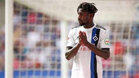 Bakery Jatta Mailadresse Unter Anderem Namen Neuer Wirbel Um Identität Stern De