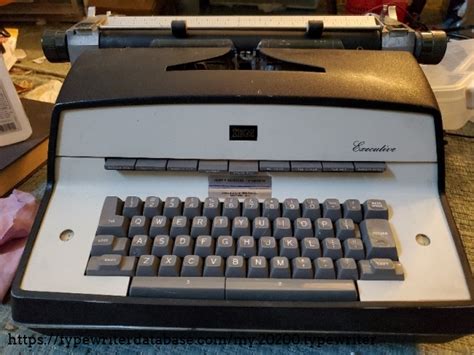 1968 Ibm Model D Executive On The Typewriter Database