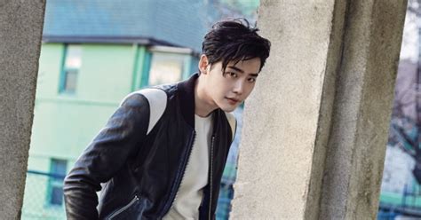 이종석 봄에도 여전한 잘생김 비현실적 훈훈 외모