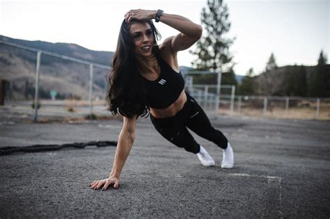 Diamond Triangle Push Ups 4 Proven Benefits And How To Execute