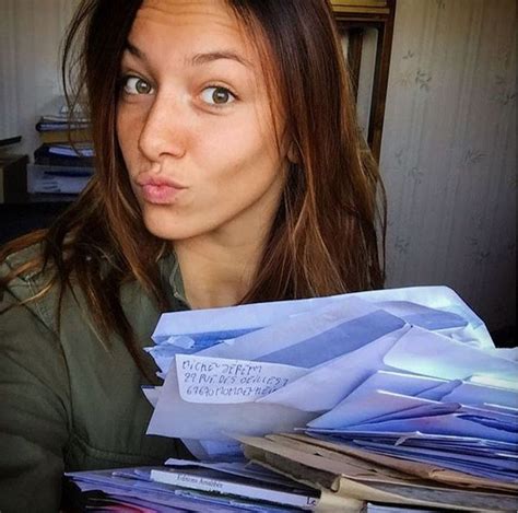 Delphine Wespiser Miss France 2012 Ose Le Selfie Sans Maquillage