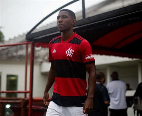 Flamengo Decide Não Exercer Opção De Compra E Lateral Será Devolvido Ao