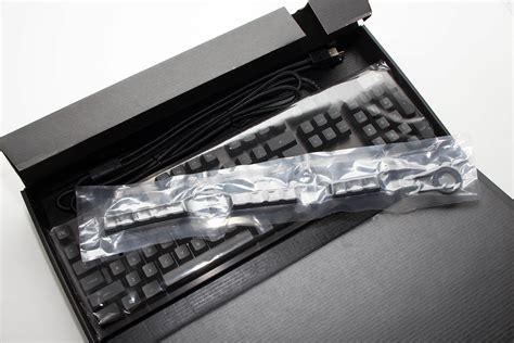PC Ekspert - Hardware EZine - Logitech G413 recenzija
