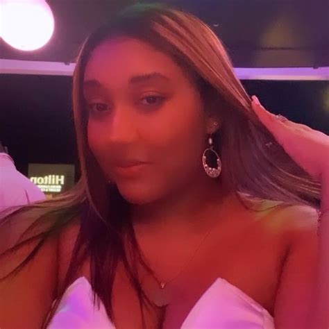 Michelle Carlton Michellexcarlton Threads Say More