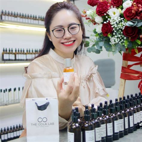 Thi T K N C Hoa L G The Oola Lab