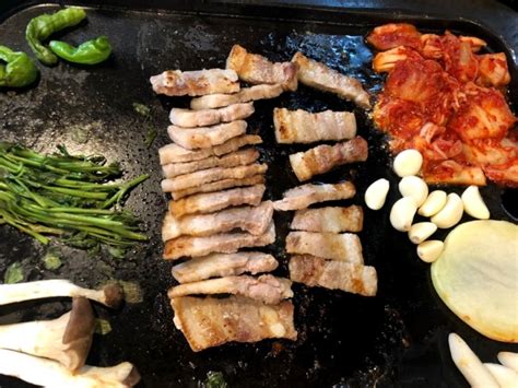 성남고기집 육즙 가득한 숙성 생삼겹살 맛집 88돝 네이버 블로그