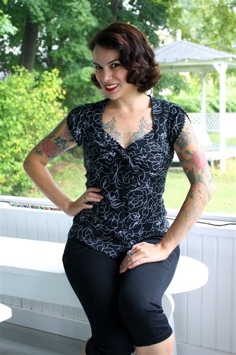 Gerties New Blog For Better Sewing Butterick 6217 In Stitchy Rose Challis