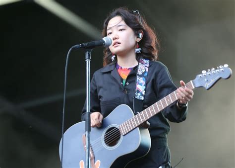 「演歌も好き」英バンド「スーパーオーガニズム」を率いる日本生まれのオロノが魅せる、ならず者の音楽とは？ 日本再発見｜ニューズウィーク日本版