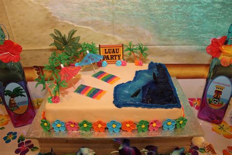Luau Birthday Cake Images Coolest Hawaiian Luau Birthday Cake