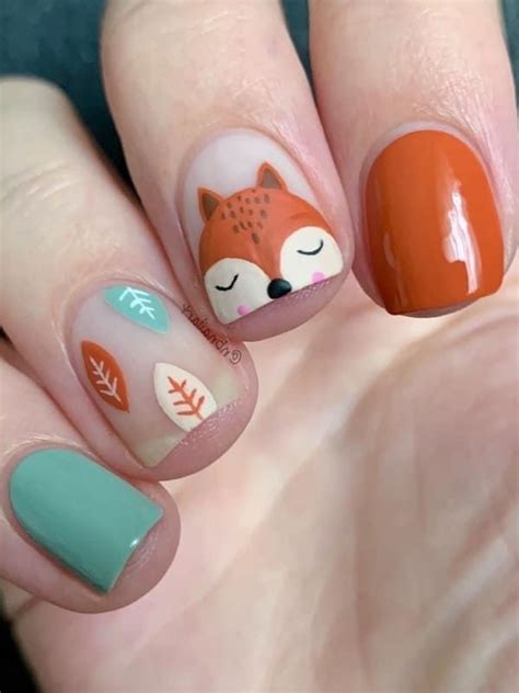 45 Thanksgiving Nail Designs For Your Perfect Fall Manicure