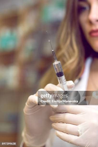 Sharing Needles Photos And Premium High Res Pictures Getty Images