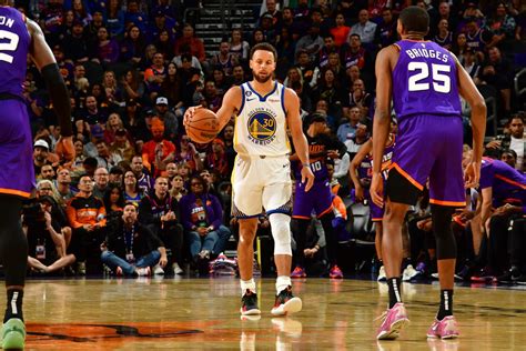 Warriors Defense Struggles In 134 105 Loss To Suns Golden State Of Mind
