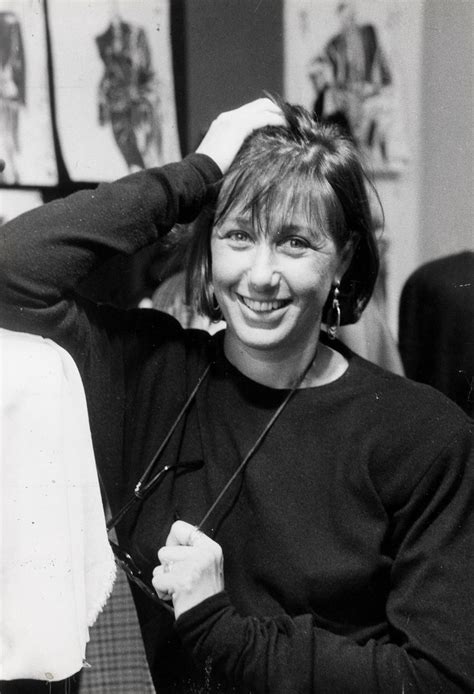 donna karan steps down in major shift for fashion the new york times