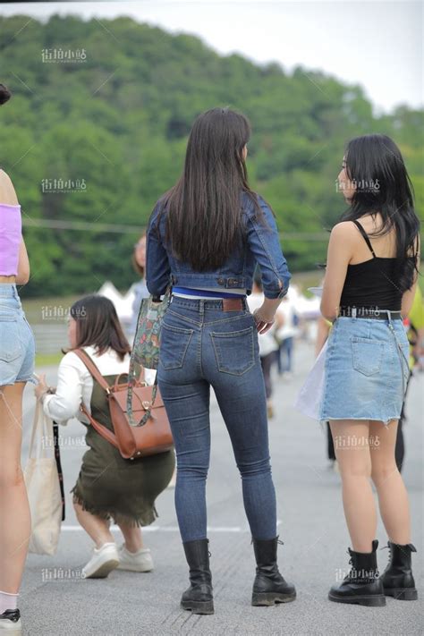 Pin By Leung On 快速儲存 In 2022 Fashion Mom Jeans Jeans