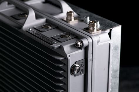 РЕБ проти Fpv Грець 4М окопний ефективні глушилки дронів Bluebird Tech